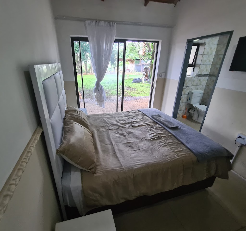 Blue Sky Guest Lodge, Akasia - BNB Finder