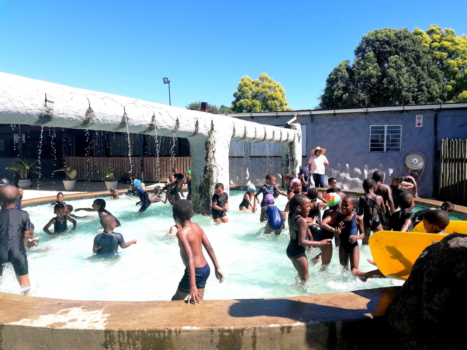 PMB Mountain View Entertainment Centre - BNB Finder